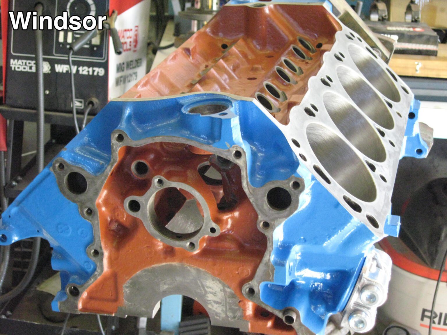 Ford 302 (5.0L) Specifications, Years, and Vehicles - Bullnose Garage